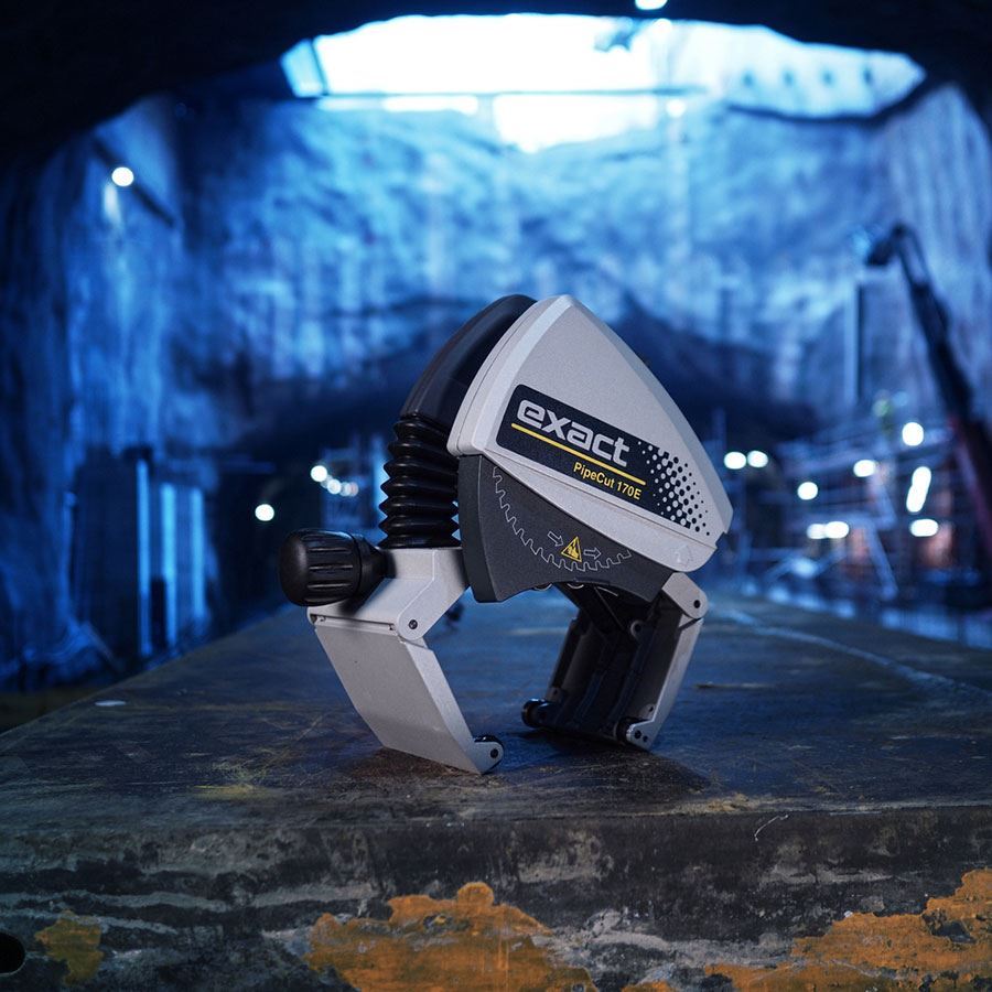 PipeCut 170E - Electrical pipe saw for 0.6" to 6.7" diameter pipes by ...